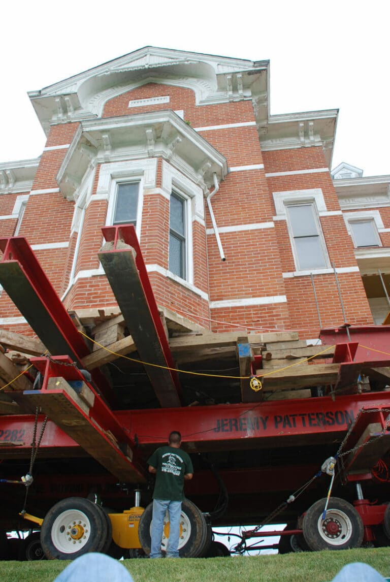 Structural Moving · Modern Movers