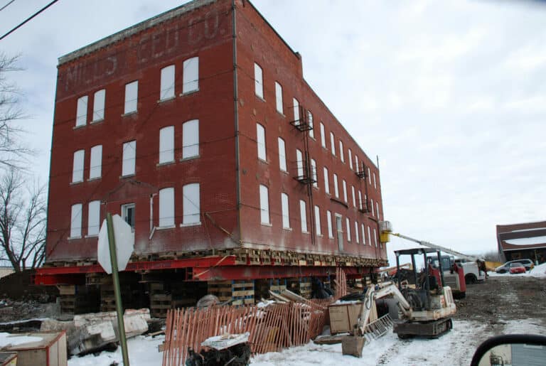 Structural Moving · Modern Movers